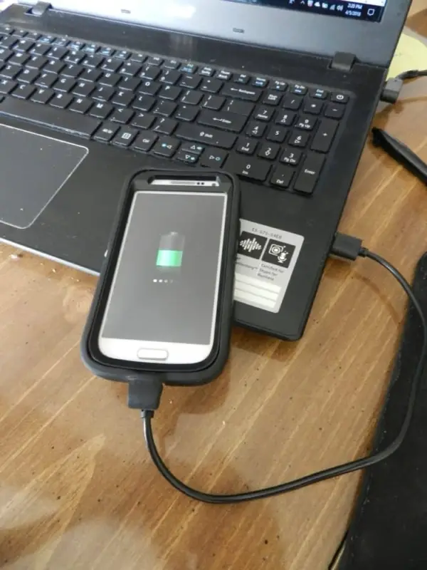 How do I Charge a Cell Phone without Electricity? – Home Battery Bank