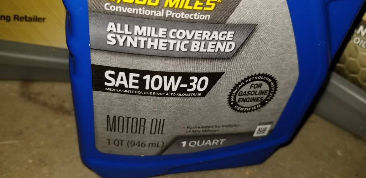 Generator Oil Basics [Type, Viscosity, Temp & More!] – Home Battery Bank